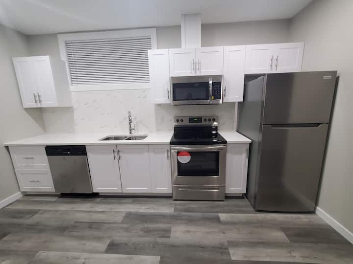 Goshen Home; New And Comfy Legal Basement Suite - Saskatoon
