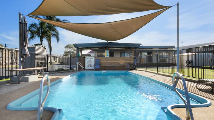 1 Bedroom Unit - 2 Share - Lakes Entrance