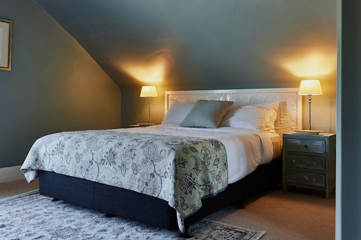 Lady Williams Room - Huonville