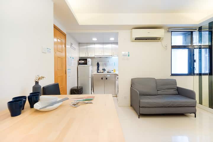 Big Sale! Next To Hkcee & Wanchai Mtr Modern 2br - Hong Kong