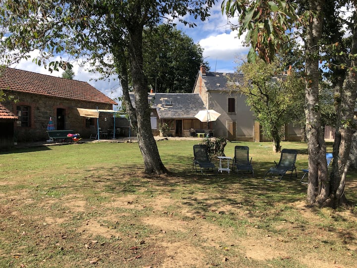Maison Au Calme En Auvergne - Auvergne