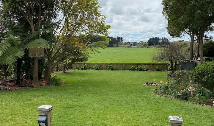 Cozy Haven Or Sunny Retreat - Ōhau