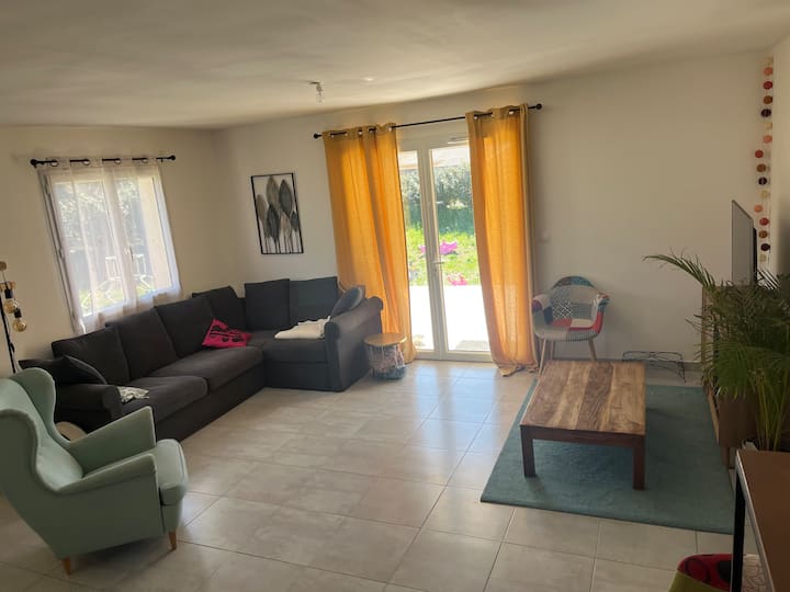 Maison En Campagne Aixoise - Lambesc