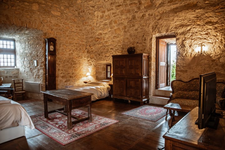 Chambre Au Château De Roussillon - Cahors