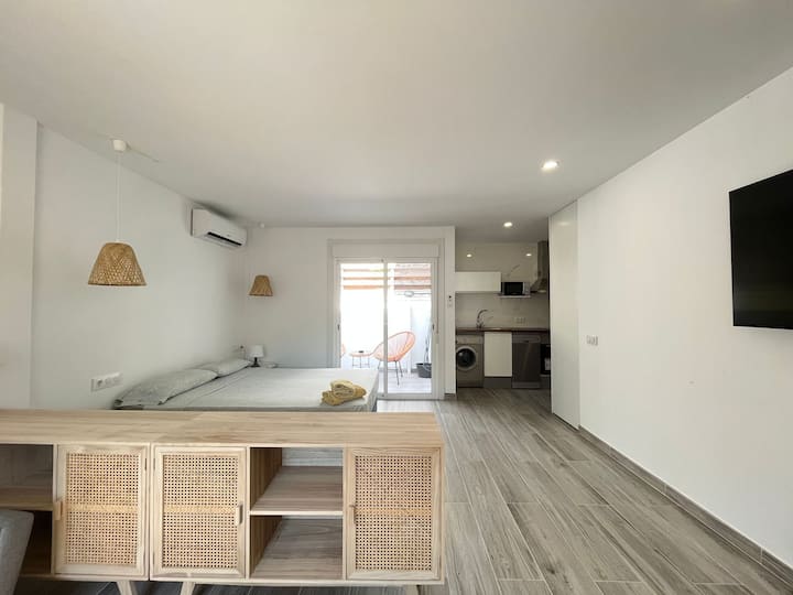 Bonito Estudio Todo Reformado - Castelldefels
