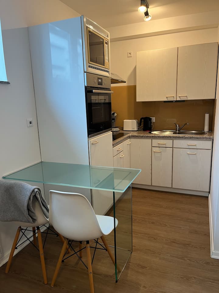 Einzimmerwohnung In Langenfeld - Langenfeld