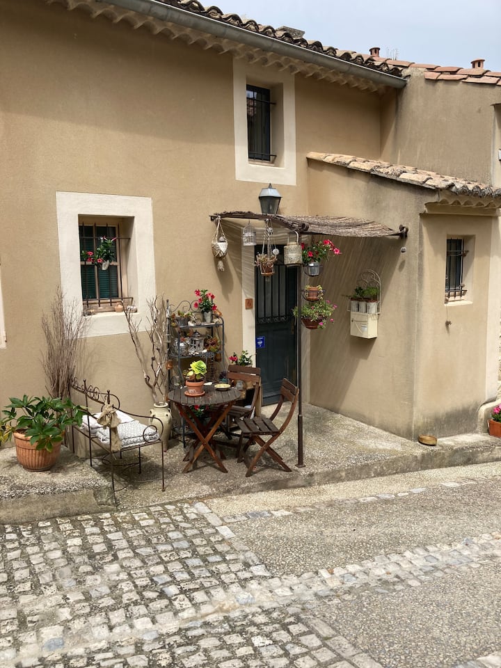 Maison De Village
Chez Isabelle - Gigondas