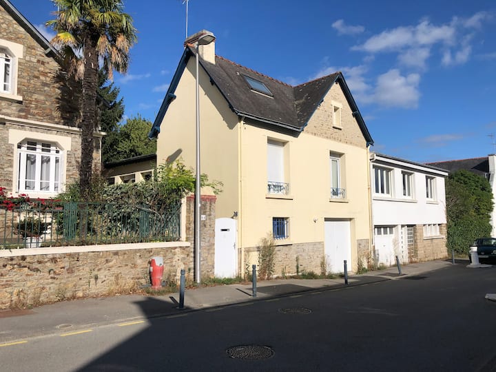 Maison à 10 Min à Pied Du Centre-ville De Vannes - Séné