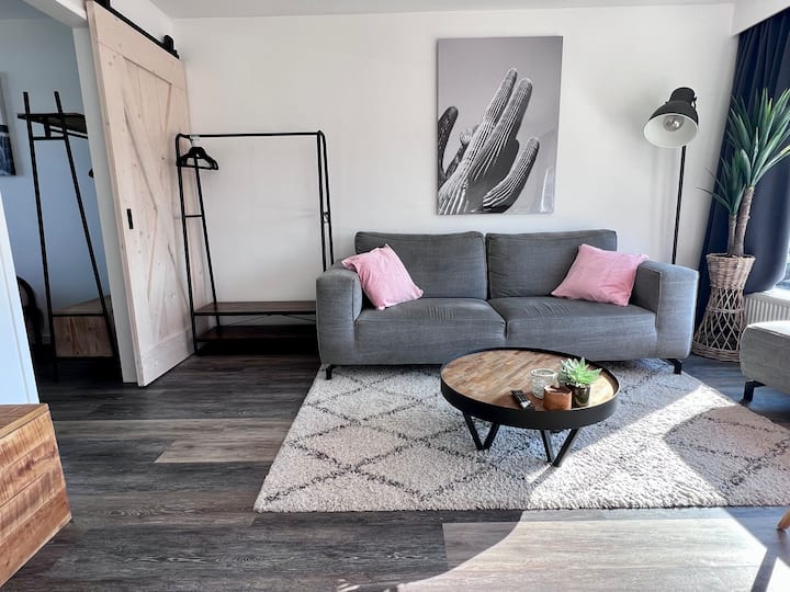 @54 *With Free Parking* - Zandvoort