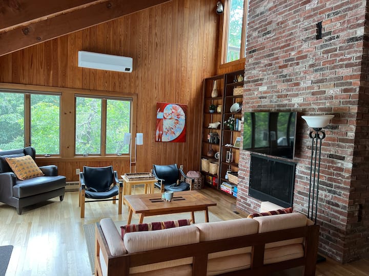 Wellfleet Home Quiet Woods - Wellfleet, MA