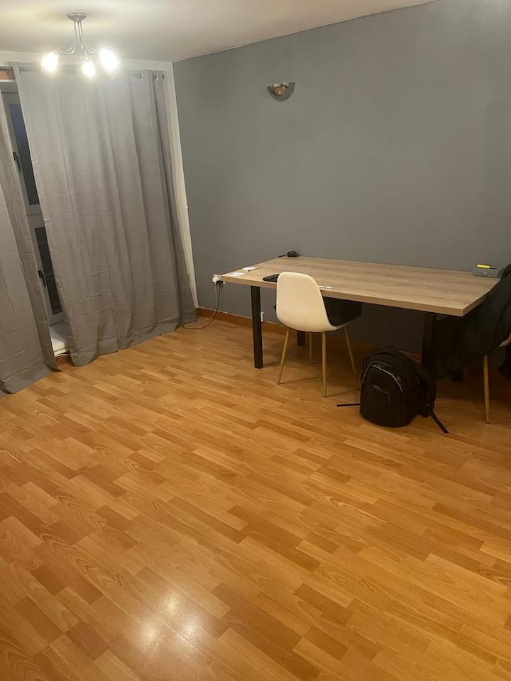 Close To Ninewells Hospital - Dundee