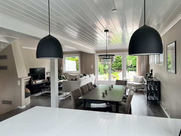 Tomannsbolig Med Solfylt Hage - Oslo