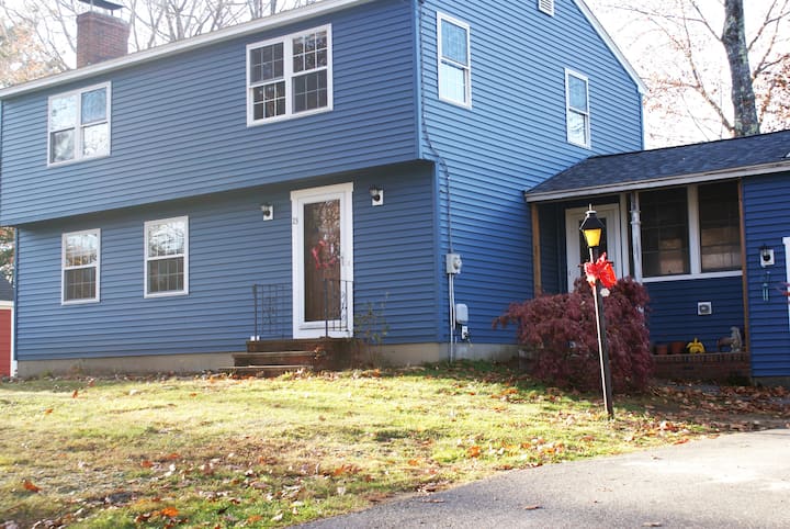 Blue House In Quiet Neighborhood - Rochester, NH