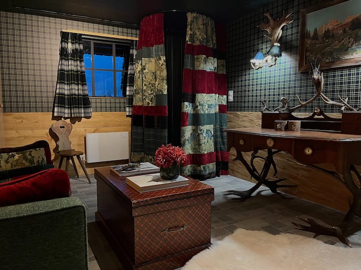 Le Chalet Des Rosiers In Gstaad - Gstaad
