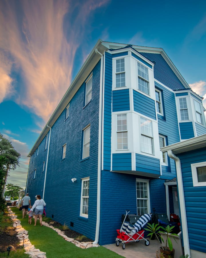 Beachfront Getaway, Pet Friendly - Hampton, VA