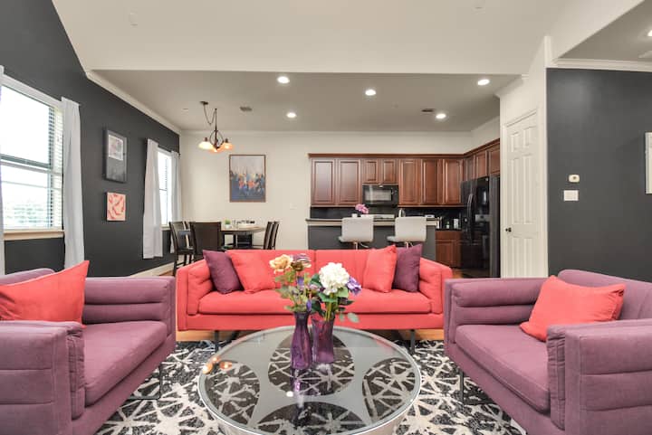 Afrotique Hou Getaway W Pool|galleriauptown - Houston, TX