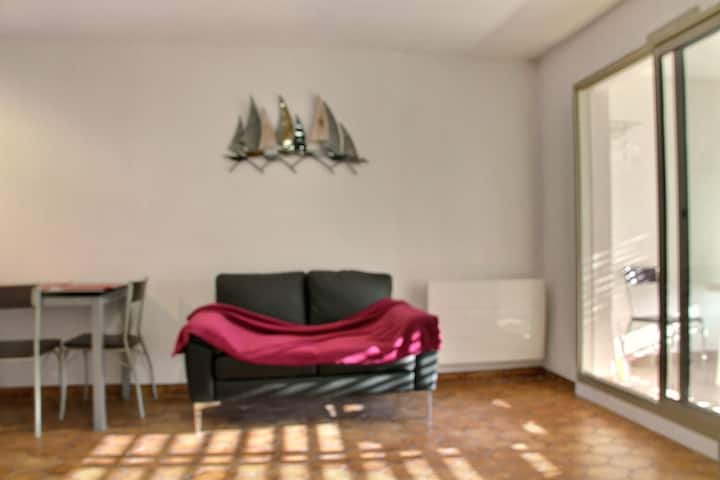 Appartement T2,400m La Plage,hauts De Pin Rolland - Saint-Mandrier-sur-Mer
