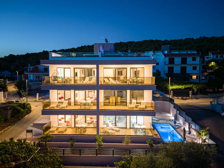 Adriatic Garden - Sea View Apartment - Trogir