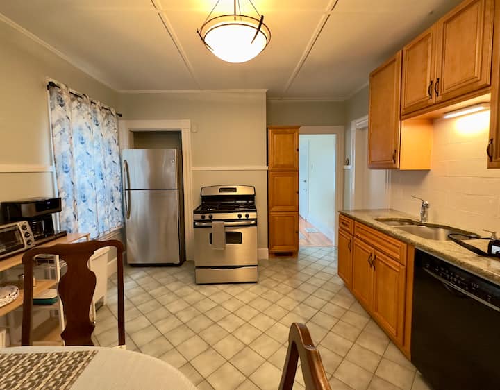 A Charming Furnished Rental. - Salem, MA