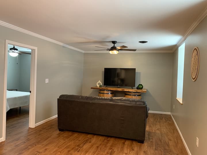 Cozy Apartment In Bourbon - Cuba, MO