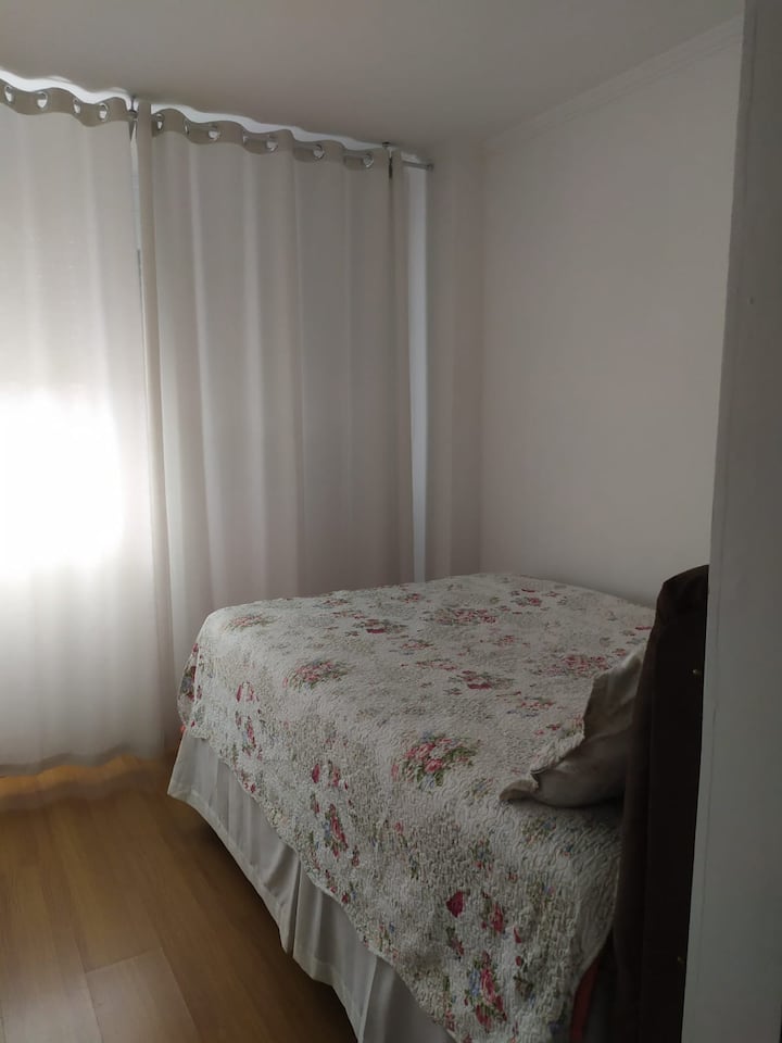 Apto 1 Dorm- 1 Quadra Da Praia. - Santos