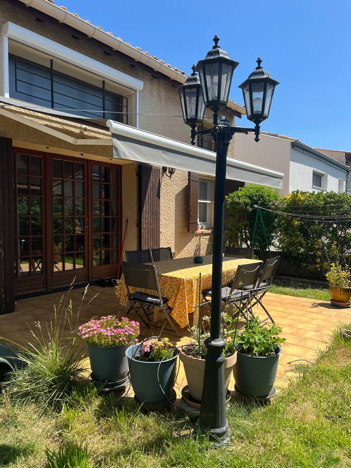 Maison Idéalement Située Avec Tout Le Confort - Nîmes