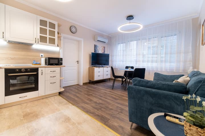 Heart Of The City 2-bedroom Apartment - Bulgária