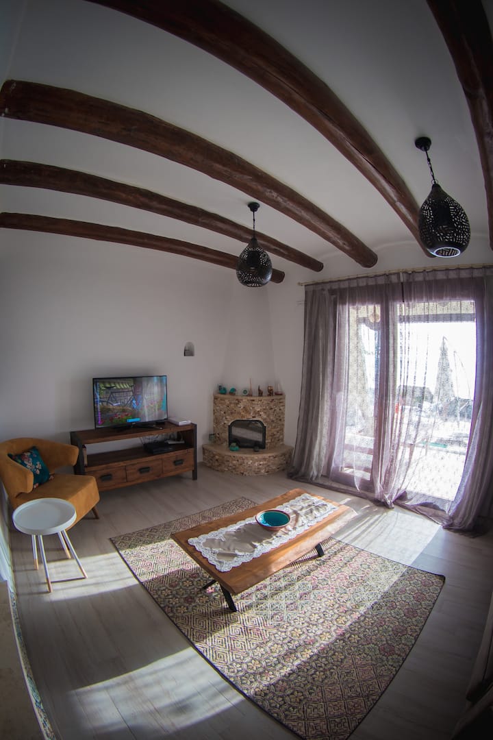 Villa With Pool, Backyard, & Amazing Sunset Views - Gümüşlük