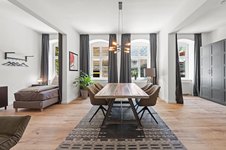 Stunning 3-bedroom Apartment In Berlin Mitte - Berlin