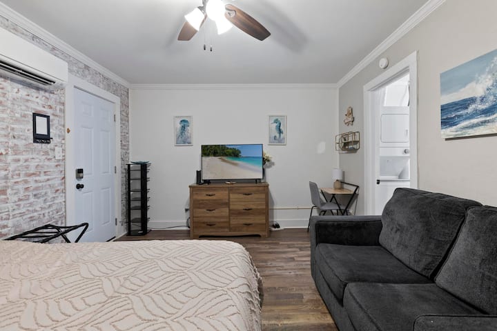 Cute Private Studio 2 - Jacksonville, NC