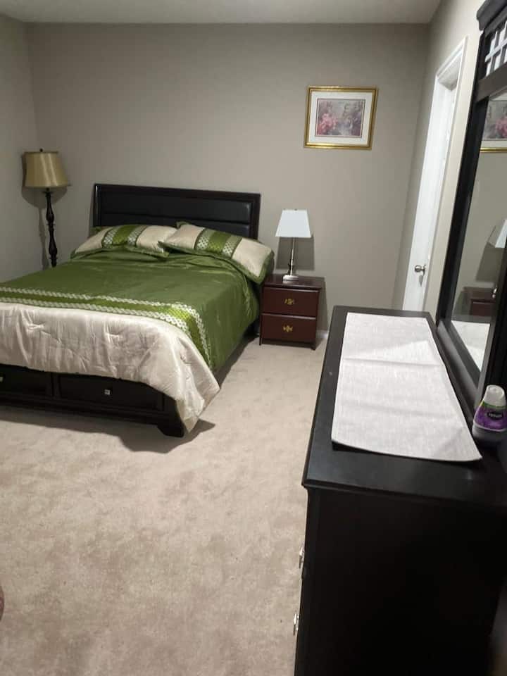 Cozy Suite - Airdrie