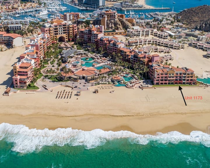 Beachfront Resort Condo/impeccable View - Cabo San Lucas