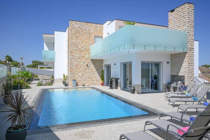 Villa Luz 37 - Terrace Jacuzzi & Swimming Pool - 알부페이라