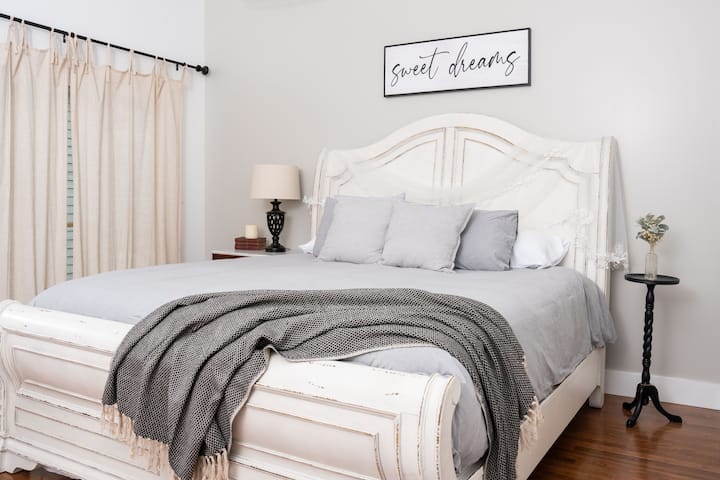 Two-room First Floor Only Whole House. 4 Guests - Cumberland Gap, TN