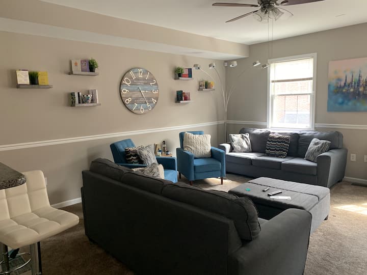 Private Room, Bath & Workspace Close To Downtown - Wilmington, DE