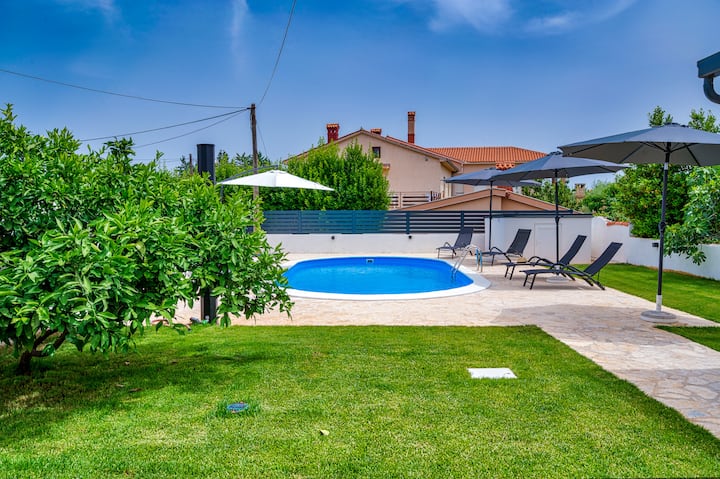 New Ap. Iva For 5 With Heated Pool - Medulin