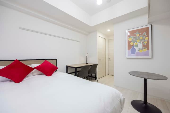 Built In 2023! Beautiful White Base Room/106 - Tokyo Haneda Airport (HND)