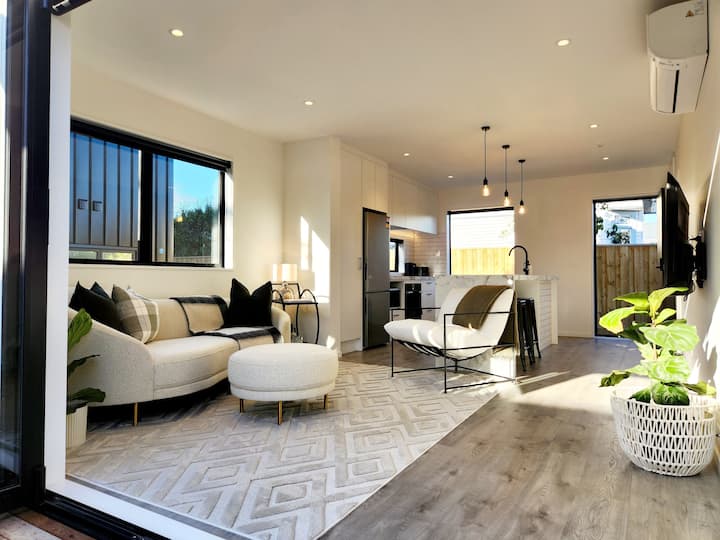 Contemporary Home With Carpark - Nouvelle-Zélande