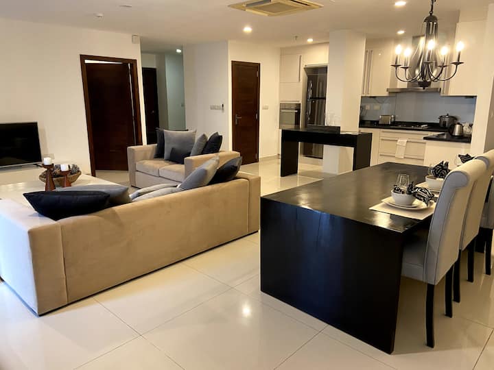 Platinum One Luxury 3br Apt - Colombo