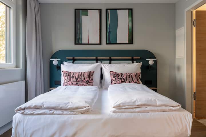 Numa | Large Studio With Kitchenette - München