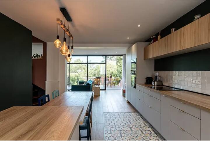 Maison Familiale Avec Jardin Et Terrasse - Angers