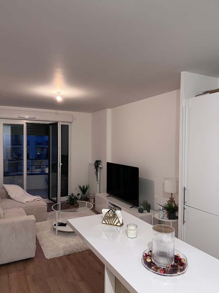 Appartement à Louer !
Proche D’orly ! - Meudon