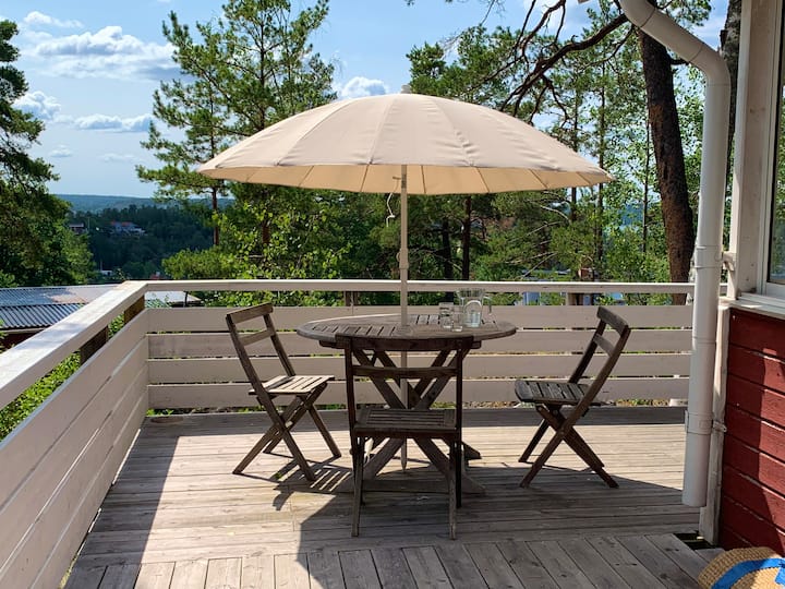 Härligt Hus Nära Havet Och City - Saltsjöbaden