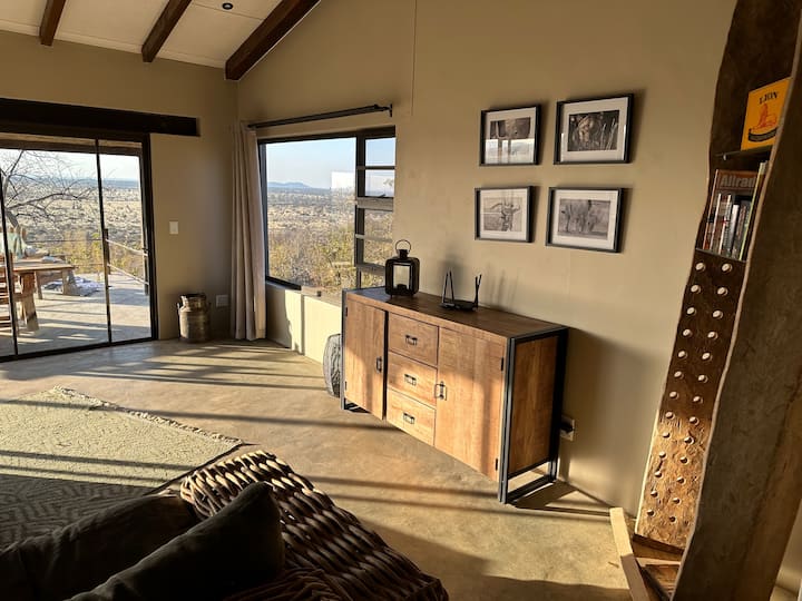 Haus Mount Straussenkuppe
Self-catering
4x4 Only! - Namibie