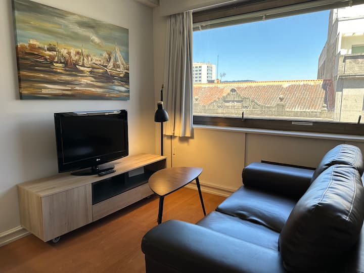 Policarpo Sanz 1, 306 By Ybh - Vigo