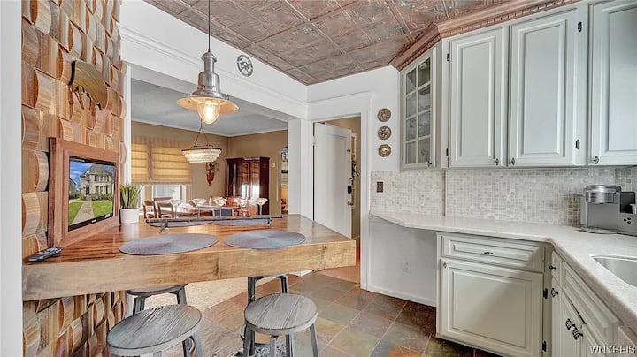 Beautiful North Buffalo Apartment - Kenmore, NY
