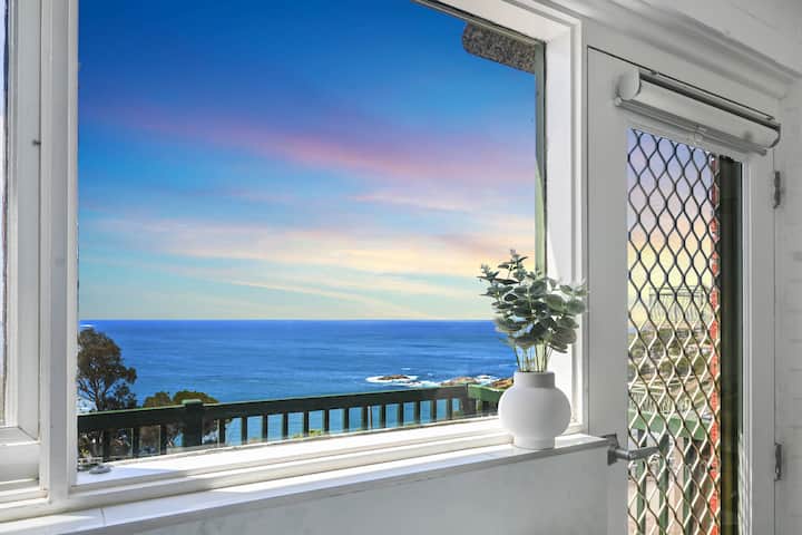 The Blue Whale - Sea View Apartment - Eden