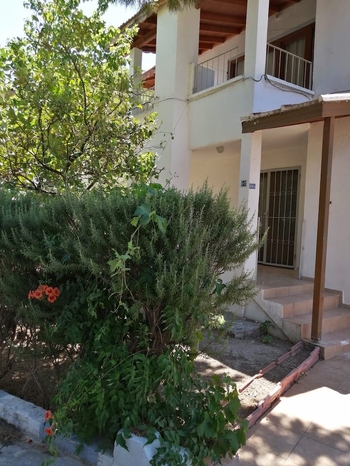 Datça Merkezde. Denize 200m - Datça