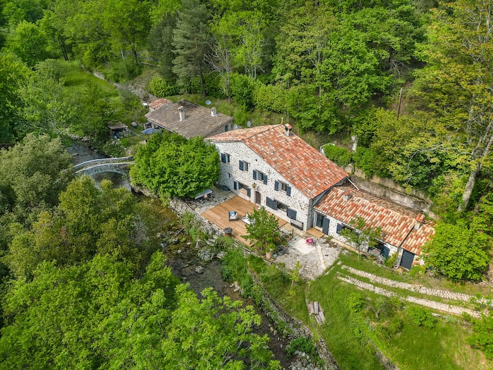 Le Moulin Et Sa Bergerie - Gréolières les Neiges