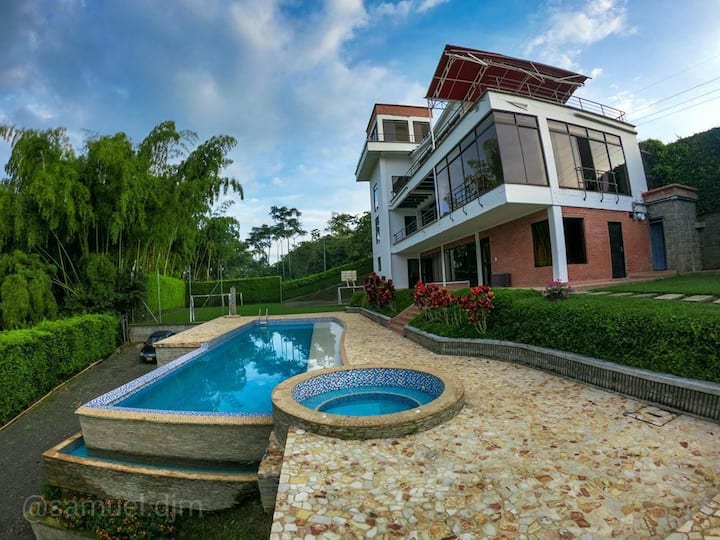 Hermosa Finca Con Vista 360 - Pereira, Colombia